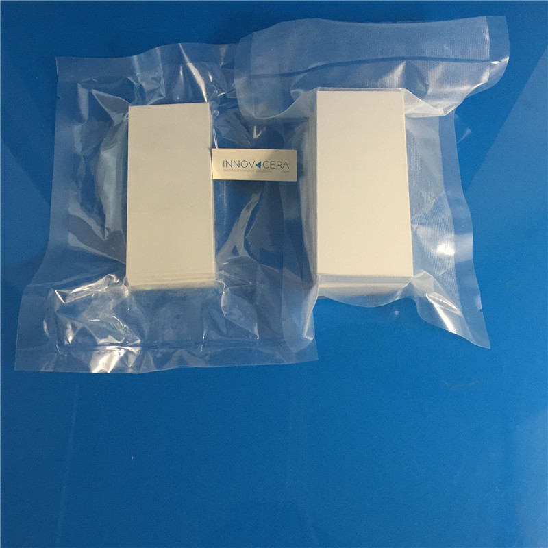 Boron Nitride Ceramic Plates | INNOVACERA