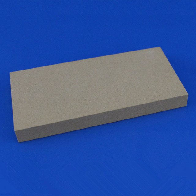 Porous Ceramic Plates | INNOVACERA