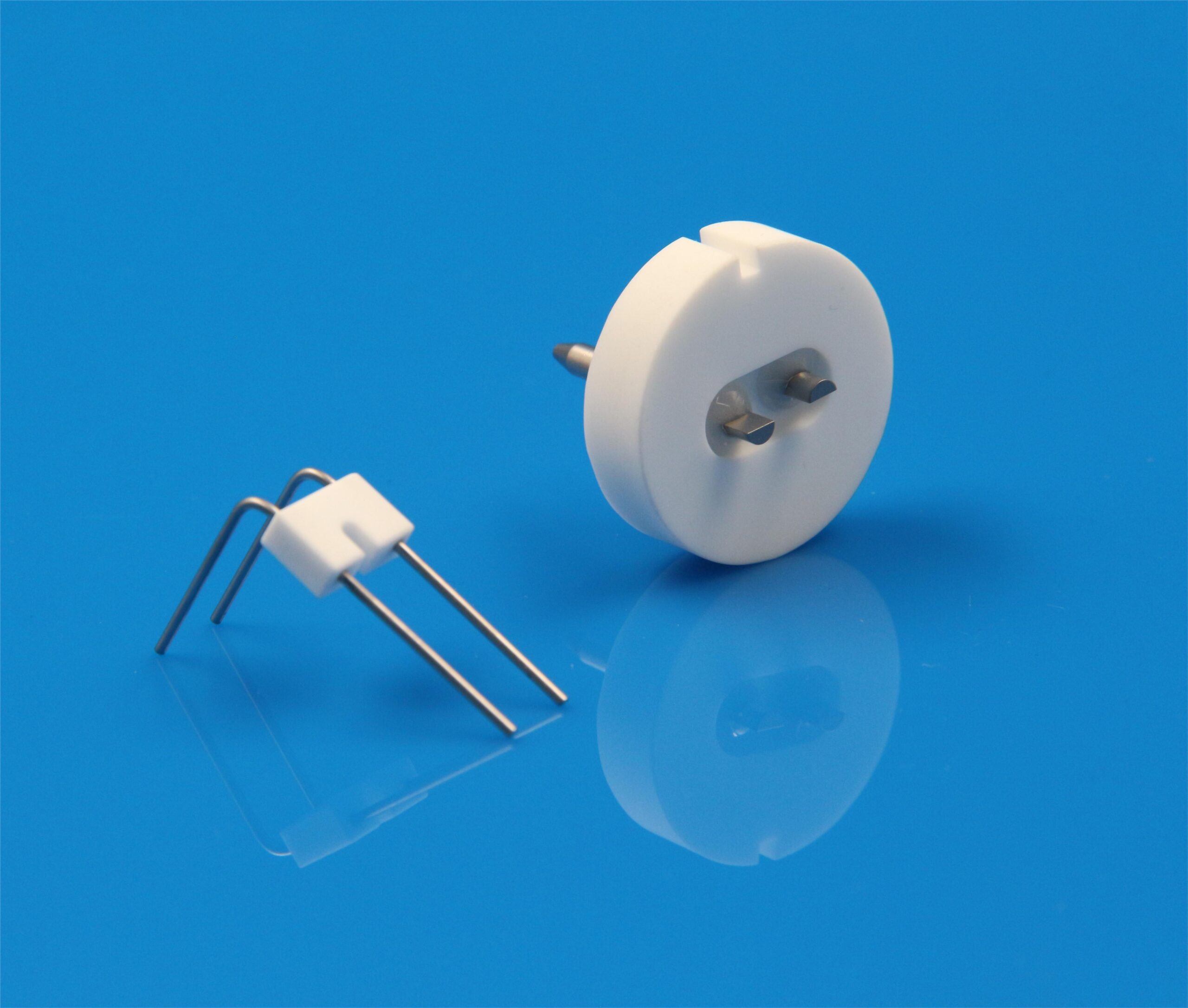 Filament Assemblies for SEM, TEM and Mass Spectrometry | INNOVACERA